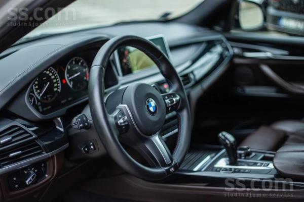 BMW X5 2014 in Riga on AUTOMOTO.COM.LV White BMW X5 2014 in Riga, with an engine capacity of 3.00 L and mileage of 353 thousand km for 21500 €, photo 10 on AUTOMOTO.COM.LV