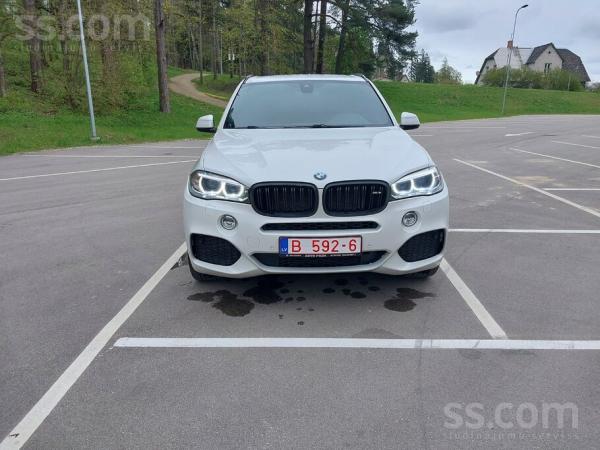 Balts BMW X5 2015 Alūksne, ar dzinēja tilpumu 3.00 L un nobraukumu 0 tūkst. km par 6400 €, foto 3 vietnē AUTOMOTO.COM.LV