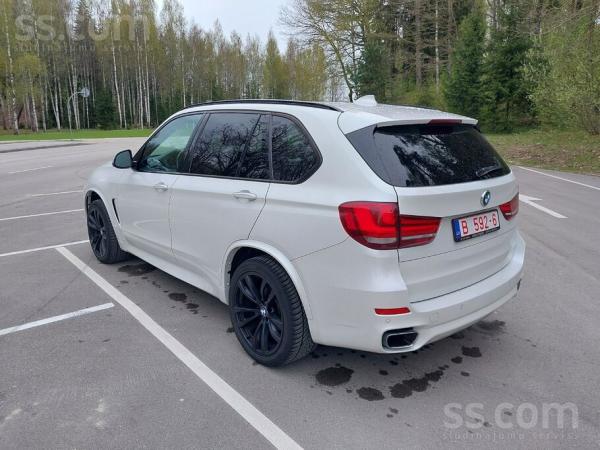 Balts BMW X5 2015 Alūksne, ar dzinēja tilpumu 3.00 L un nobraukumu 0 tūkst. km par 6400 €, foto 5 vietnē AUTOMOTO.COM.LV