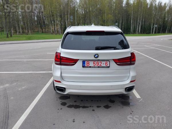 Balts BMW X5 2015 Alūksne, ar dzinēja tilpumu 3.00 L un nobraukumu 0 tūkst. km par 6400 €, foto 6 vietnē AUTOMOTO.COM.LV