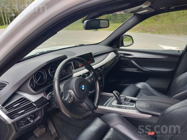 Balts BMW X5 2015 Alūksne, ar dzinēja tilpumu 3.00 L un nobraukumu 0 tūkst. km par 6400 €, foto 7 vietnē AUTOMOTO.COM.LV