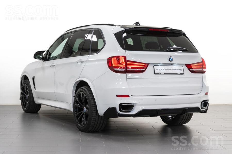 White BMW X5 2015 in Riga, with an engine capacity of 3.00 L and mileage of 234 thousand km for 25900 €, photo 13 on AUTOMOTO.COM.LV