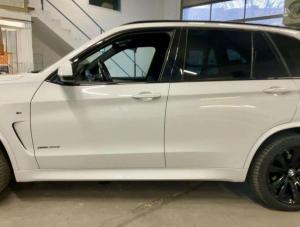 Balts BMW X5 2015 Šauļi, ar dzinēja tilpumu 2.99 L un nobraukumu 290 tūkst. km par 20200 €, foto 5 vietnē AUTOMOTO.COM.LV