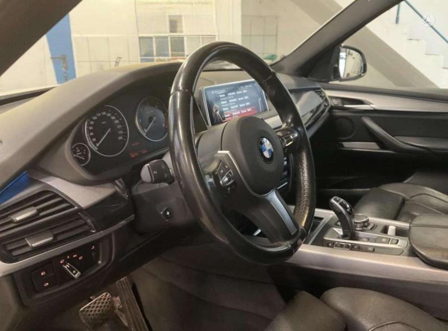 Balts BMW X5 2015 Šauļi, ar dzinēja tilpumu 2.99 L un nobraukumu 290 tūkst. km par 20200 €, foto 15 vietnē AUTOMOTO.COM.LV