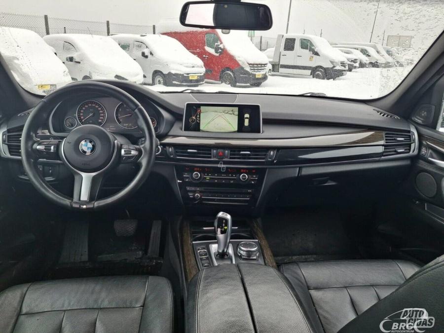 Balts BMW X5 2015 Avižieniai, ar dzinēja tilpumu 3.00 L un nobraukumu 248 tūkst. km par 15900 €, foto 5 vietnē AUTOMOTO.COM.LV
