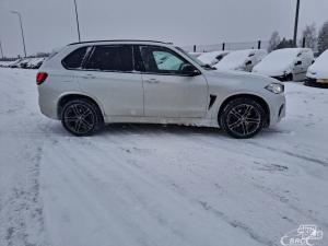 Balts BMW X5 2015 Avižieniai, ar dzinēja tilpumu 3.00 L un nobraukumu 248 tūkst. km par 15900 €, foto 9 vietnē AUTOMOTO.COM.LV