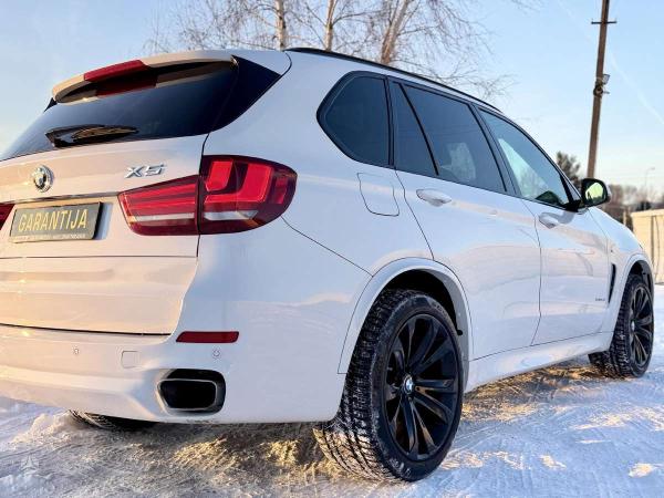 Balts BMW X5 2015 Šauļi, ar dzinēja tilpumu 2.99 L un nobraukumu 290 tūkst. km par 20550 €, foto 8 vietnē AUTOMOTO.COM.LV