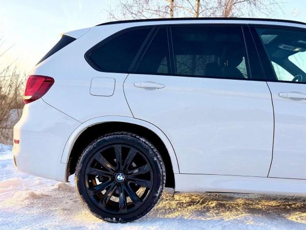 Balts BMW X5 2015 Šauļi, ar dzinēja tilpumu 2.99 L un nobraukumu 290 tūkst. km par 20550 €, foto 9 vietnē AUTOMOTO.COM.LV