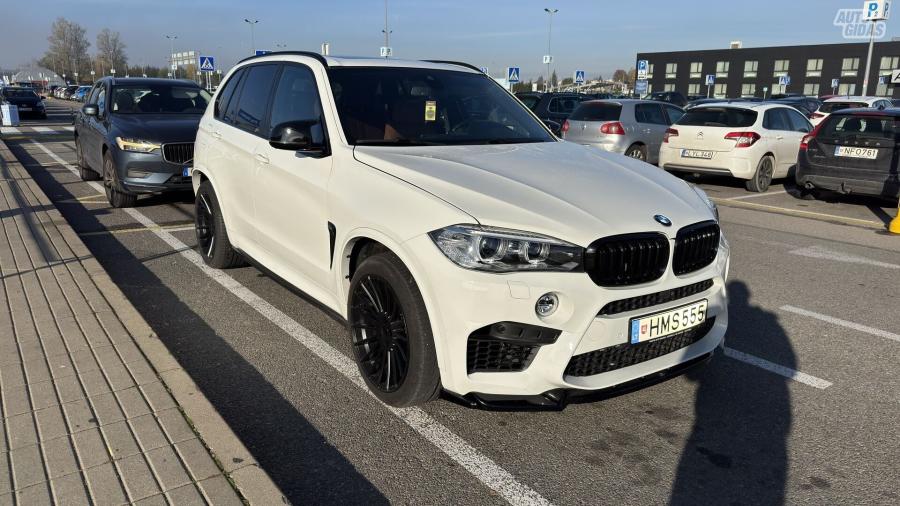 White BMW X5 2015 in Kaunas, with an engine capacity of 3.00 L and mileage of 177 thousand km for 23500 €, photo 3 on AUTOMOTO.COM.LV
