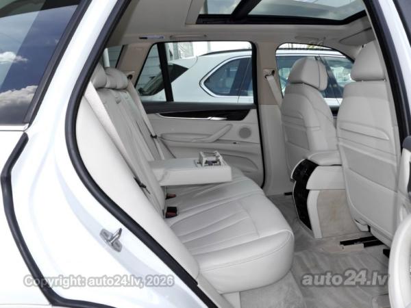 White BMW X5 2015 in Tallinn, with an engine capacity of 3.00 L and mileage of 155 thousand km for 25444 €, photo 8 on AUTOMOTO.COM.LV