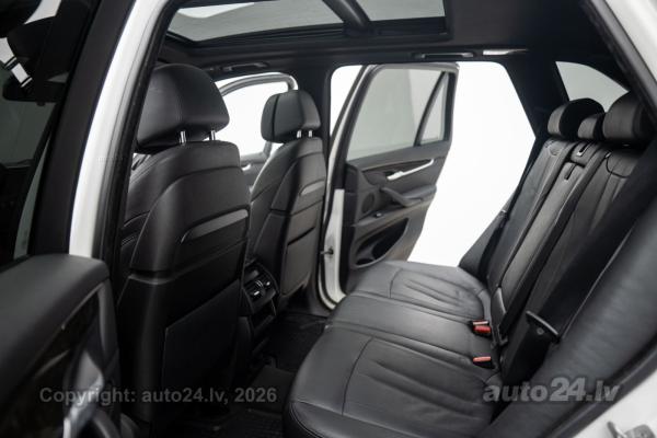 Белый БМВ Х5 2015 в Таллин, объемом двигателя 2.00 л и пробегом 189 тыс. км за 23999 €, фото 8 на AUTOMOTO.COM.LV