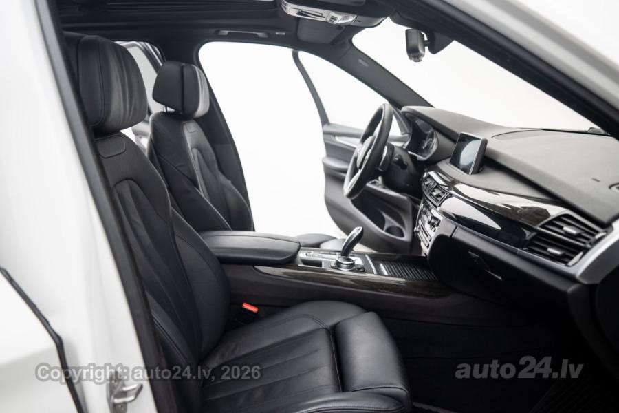 Balts BMW X5 2015 Tallina, ar dzinēja tilpumu 2.00 L un nobraukumu 189 tūkst. km par 23999 €, foto 11 vietnē AUTOMOTO.COM.LV