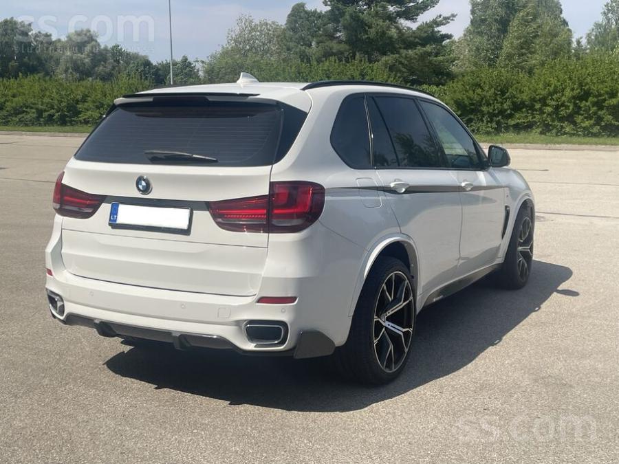 Balts BMW X5 2015 Rīga, ar dzinēja tilpumu 3.00 L un nobraukumu 193 tūkst. km par 24700 €, foto 5 vietnē AUTOMOTO.COM.LV