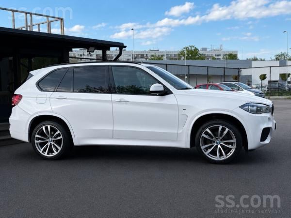 Balts BMW X5 2015 Rīga, ar dzinēja tilpumu 3.00 L un nobraukumu 238 tūkst. km par 21900 €, foto 5 vietnē AUTOMOTO.COM.LV