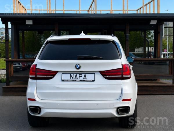 Balts BMW X5 2015 Rīga, ar dzinēja tilpumu 3.00 L un nobraukumu 238 tūkst. km par 21900 €, foto 7 vietnē AUTOMOTO.COM.LV