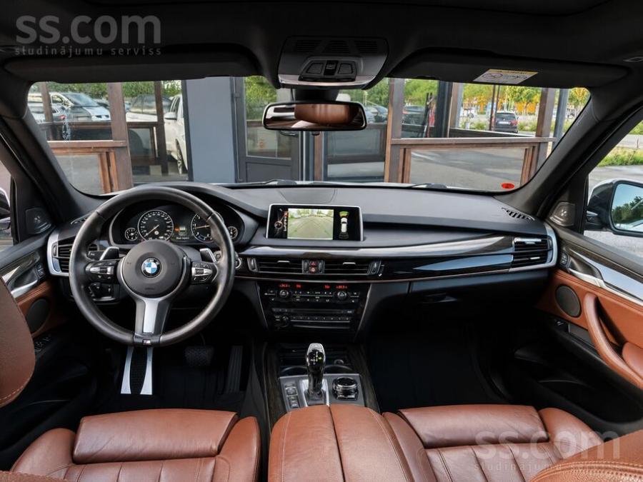 White BMW X5 2015 in Riga, with an engine capacity of 3.00 L and mileage of 238 thousand km for 21900 €, photo 19 on AUTOMOTO.COM.LV