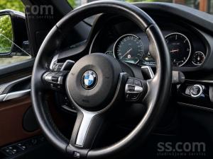 White BMW X5 2015 in Riga, with an engine capacity of 3.00 L and mileage of 238 thousand km for 21900 €, photo 27 on AUTOMOTO.COM.LV