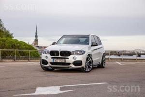 Balts BMW X5 2015 Rīga, ar dzinēja tilpumu 3.00 L un nobraukumu 63 tūkst. km par 25555 €, foto 4 vietnē AUTOMOTO.COM.LV