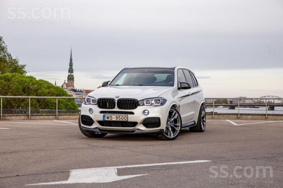 Balts BMW X5 2015 Rīga, ar dzinēja tilpumu 3.00 L un nobraukumu 63 tūkst. km par 25555 €, foto 4 vietnē AUTOMOTO.COM.LV