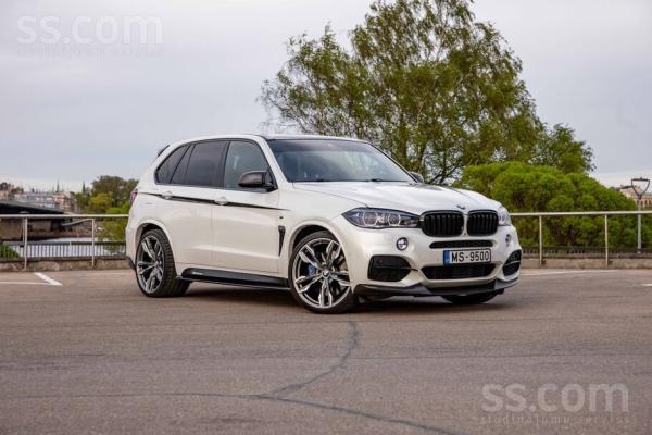 White BMW X5 2015 in Riga, with an engine capacity of 3.00 L and mileage of 63 thousand km for 25555 €, photo 4 on AUTOMOTO.COM.LV