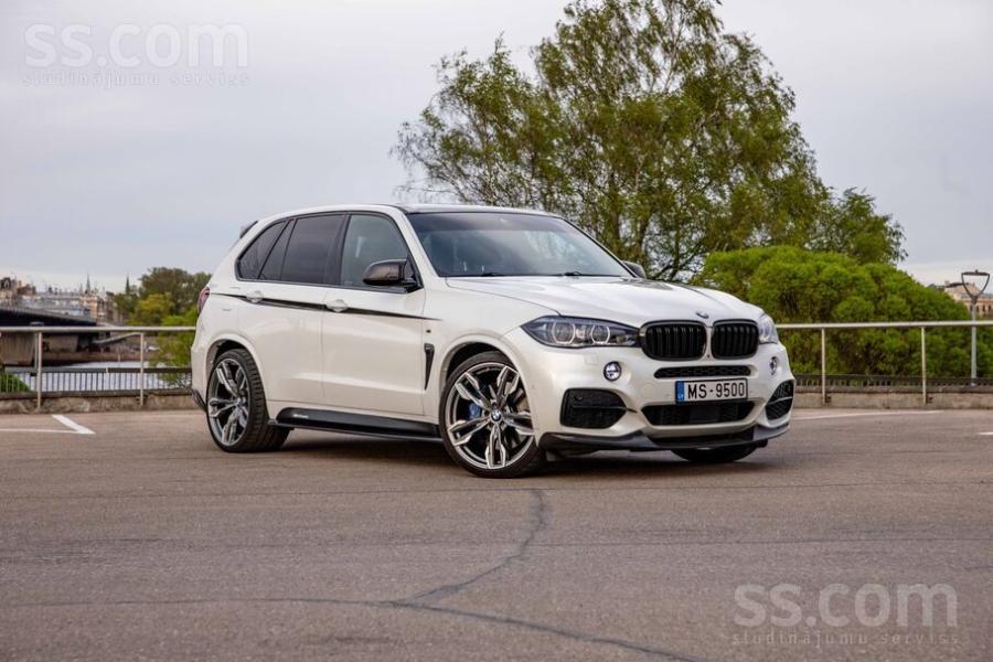 Balts BMW X5 2015 Rīga, ar dzinēja tilpumu 3.00 L un nobraukumu 63 tūkst. km par 25555 €, foto 5 vietnē AUTOMOTO.COM.LV