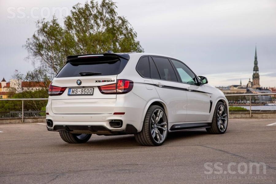Balts BMW X5 2015 Rīga, ar dzinēja tilpumu 3.00 L un nobraukumu 63 tūkst. km par 25555 €, foto 7 vietnē AUTOMOTO.COM.LV