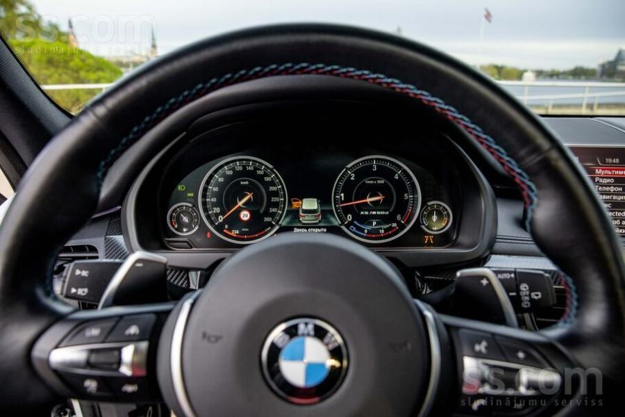 Balts BMW X5 2015 Rīga, ar dzinēja tilpumu 3.00 L un nobraukumu 63 tūkst. km par 25555 €, foto 16 vietnē AUTOMOTO.COM.LV