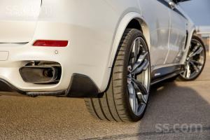 Balts BMW X5 2015 Rīga, ar dzinēja tilpumu 3.00 L un nobraukumu 63 tūkst. km par 25555 €, foto 24 vietnē AUTOMOTO.COM.LV