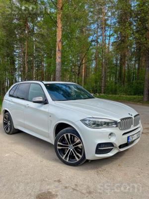 Balts BMW X5 2015 Ogre, ar dzinēja tilpumu 3.00 L un nobraukumu 142 tūkst. km par 24500 €, foto 3 vietnē AUTOMOTO.COM.LV