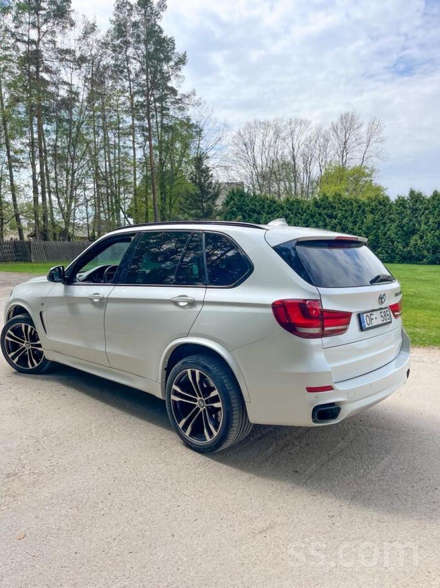 Balts BMW X5 2015 Ogre, ar dzinēja tilpumu 3.00 L un nobraukumu 142 tūkst. km par 24500 €, foto 5 vietnē AUTOMOTO.COM.LV
