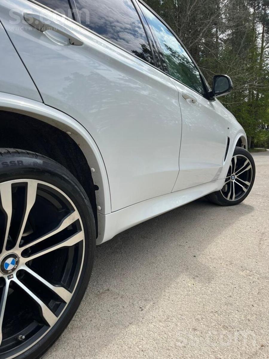 Balts BMW X5 2015 Ogre, ar dzinēja tilpumu 3.00 L un nobraukumu 142 tūkst. km par 24500 €, foto 7 vietnē AUTOMOTO.COM.LV