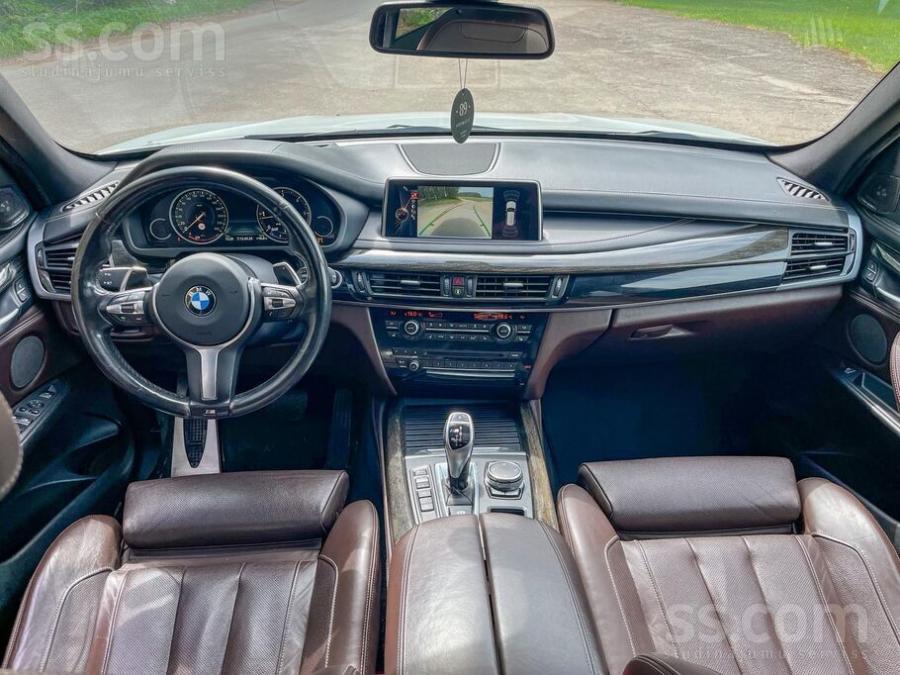 Balts BMW X5 2015 Ogre, ar dzinēja tilpumu 3.00 L un nobraukumu 142 tūkst. km par 24500 €, foto 8 vietnē AUTOMOTO.COM.LV