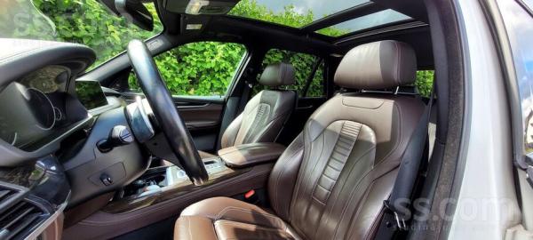 White BMW X5 2015 in Riga, with an engine capacity of 3.00 L and mileage of 184 thousand km for 22300 €, photo 6 on AUTOMOTO.COM.LV