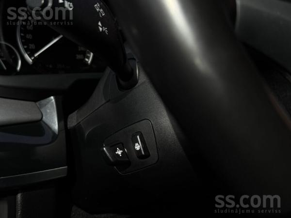 Balts BMW X5 2015 Liepāja, ar dzinēja tilpumu 3.00 L un nobraukumu 259 tūkst. km par 19950 €, foto 9 vietnē AUTOMOTO.COM.LV
