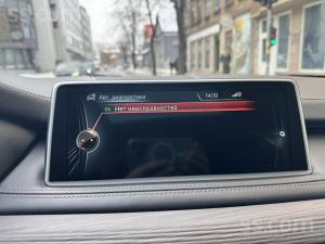 White BMW X5 2015 in Riga, with an engine capacity of 3.00 L and mileage of 200 thousand km for 23550 €, photo 24 on AUTOMOTO.COM.LV