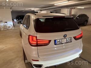 White BMW X5 2015 in Riga, with an engine capacity of 3.00 L and mileage of 149 thousand km for 25500 €, photo 4 on AUTOMOTO.COM.LV