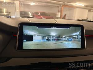 White BMW X5 2015 in Riga, with an engine capacity of 3.00 L and mileage of 149 thousand km for 25500 €, photo 7 on AUTOMOTO.COM.LV