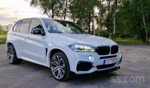 White BMW X5 2015 in Riga, with an engine capacity of 3.00 L and mileage of 180 thousand km for 1880 €, photo 4 on AUTOMOTO.COM.LV