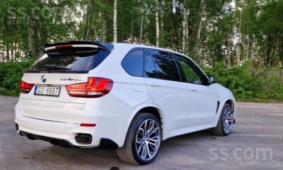 White BMW X5 2015 in Riga, with an engine capacity of 3.00 L and mileage of 180 thousand km for 1880 €, photo 8 on AUTOMOTO.COM.LV