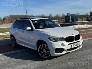 White BMW X5 2015 in Jelgava, with an engine capacity of 3.00 L and mileage of 276 thousand km for 19650 €, photo  on AUTOMOTO.COM.LV