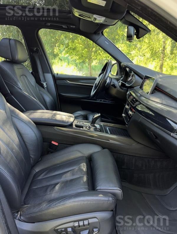 Balts BMW X5 2015 Liepāja, ar dzinēja tilpumu 3.00 L un nobraukumu 228 tūkst. km par 24900 €, foto 7 vietnē AUTOMOTO.COM.LV