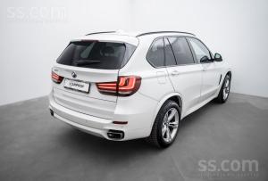 Balts BMW X5 2015 Rīga, ar dzinēja tilpumu 2.00 L un nobraukumu 189 tūkst. km par 23499 €, foto 5 vietnē AUTOMOTO.COM.LV
