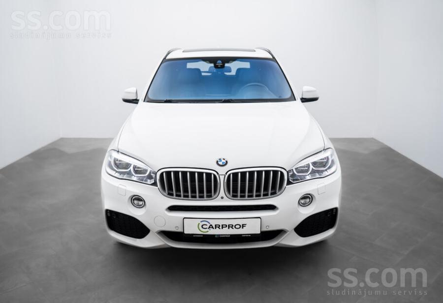 White BMW X5 2015 in Riga, with an engine capacity of 2.00 L and mileage of 189 thousand km for 20299 €, photo 3 on AUTOMOTO.COM.LV