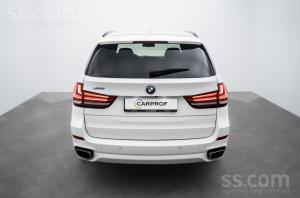 White BMW X5 2015 in Riga, with an engine capacity of 2.00 L and mileage of 189 thousand km for 20299 €, photo 6 on AUTOMOTO.COM.LV