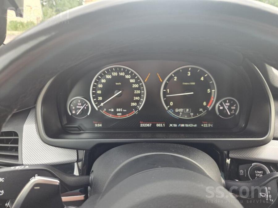 White BMW X5 2015 in Riga, with an engine capacity of 3.00 L and mileage of 230 thousand km for 25500 €, photo 7 on AUTOMOTO.COM.LV