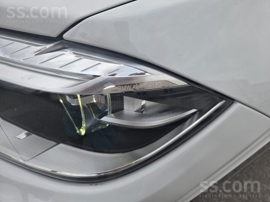 White BMW X5 2015 in Riga, with an engine capacity of 3.00 L and mileage of 230 thousand km for 25500 €, photo 8 on AUTOMOTO.COM.LV