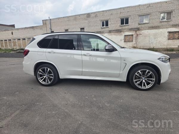Balts BMW X5 2015 Rīga, ar dzinēja tilpumu 3.00 L un nobraukumu 230 tūkst. km par 25500 €, foto 10 vietnē AUTOMOTO.COM.LV