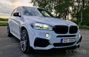 Balts BMW X5 2015 Rīga, ar dzinēja tilpumu 3.00 L un nobraukumu 182 tūkst. km par 15900 €, foto  vietnē AUTOMOTO.COM.LV