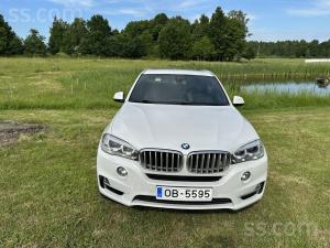 Balts BMW X5 2015 Jēkabpils, ar dzinēja tilpumu 4.00 L un nobraukumu 298 tūkst. km par 18250 €, foto  vietnē AUTOMOTO.COM.LV