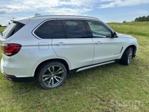 Balts BMW X5 2015 Jēkabpils, ar dzinēja tilpumu 4.00 L un nobraukumu 298 tūkst. km par 18250 €, foto 4 vietnē AUTOMOTO.COM.LV